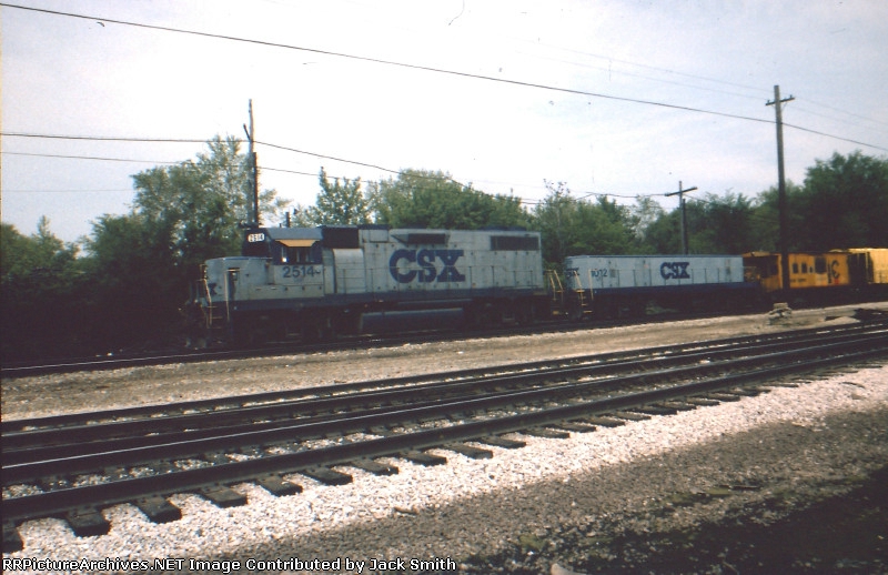 CSX 2514 with slug 1012